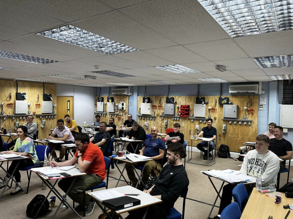 2365 electrician training package - Electrical Courses Ltd