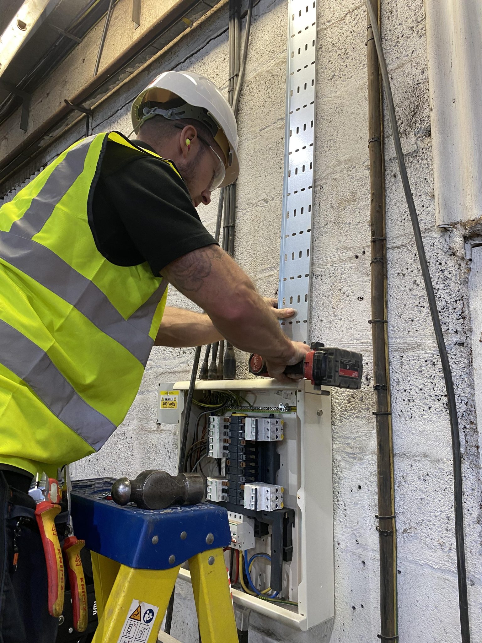 Your Step‑by‑Step Guide: Become a Qualified Electrician via the ...